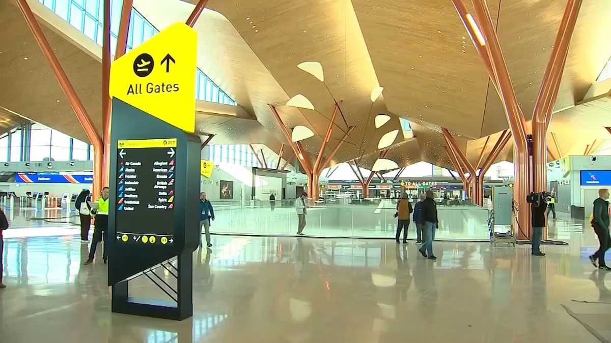 Pittsburgh’s New $1.7 Billion Airport Terminal Opens : WJPA 95.3 FM ...